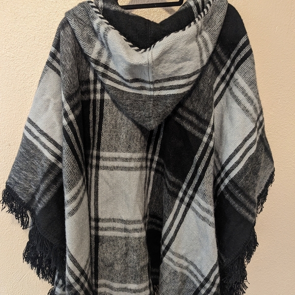 Inka Maki | Jackets & Coats | Inka Maki Poncho | Poshmark